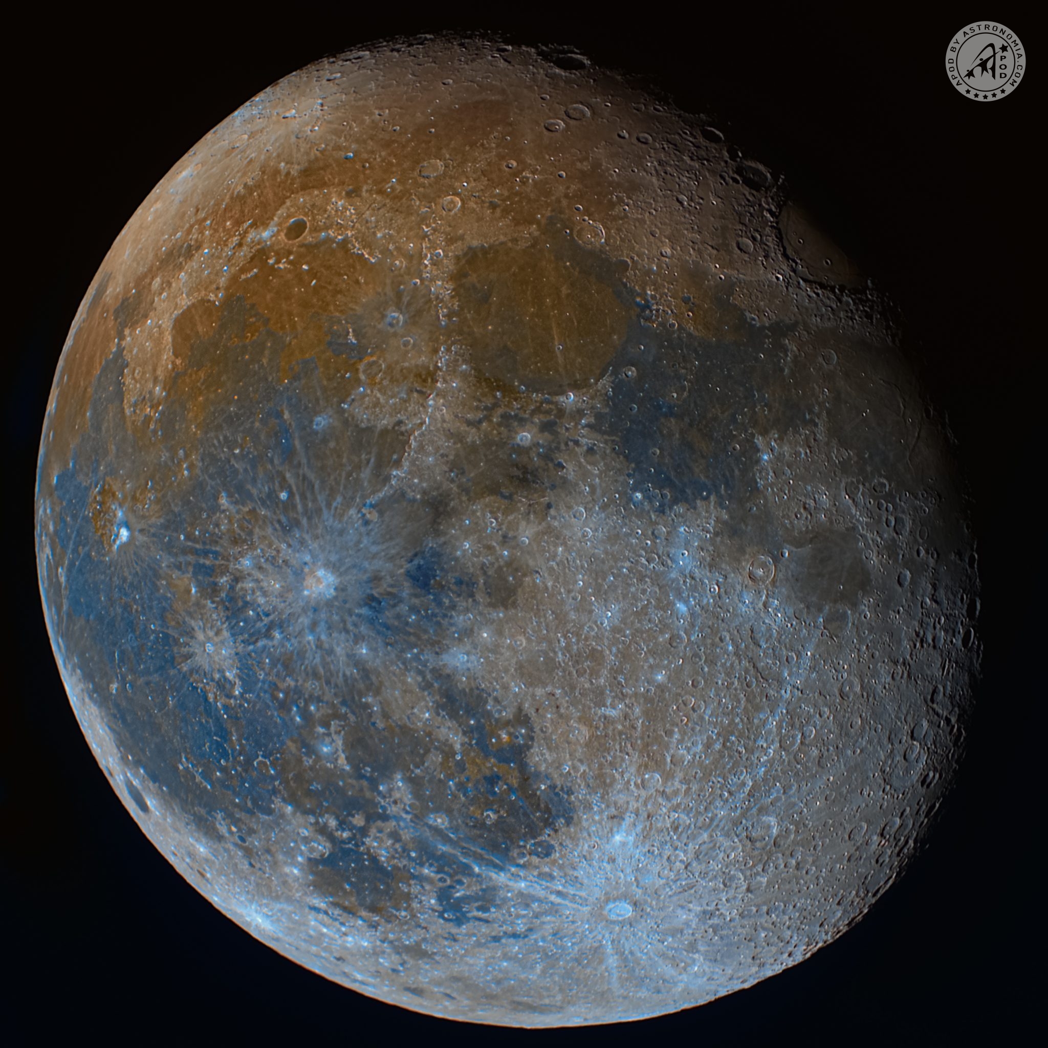 Mineral Moon - APOD by Astronomia.com